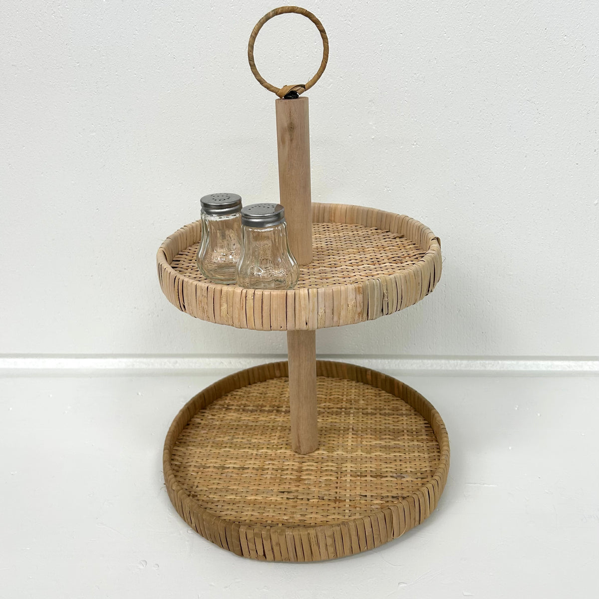 Rattan 2-tier étagère – Boho caravan vibe and style – Vintage Caravans
